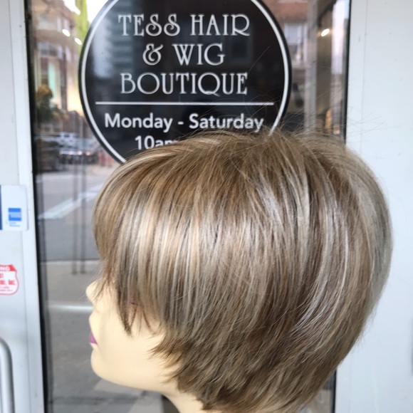 Accessories | Blonde Mix Wig Hairuwear Short Hairloss New Angle | Poshmark
